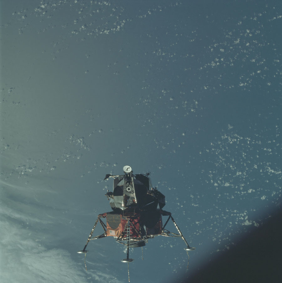 Head-spinning & never-seen-before: NASA releases over 10,000 images ...