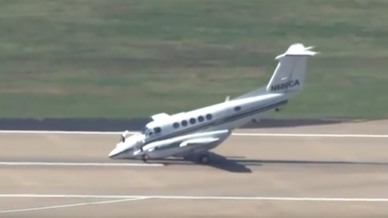 Watch heart-stopping moment pilot forced into nose-down landing (VIDEO ...