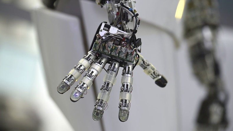 Lovelorn IT worker builds robot bride in China (PHOTOS) — RT Viral