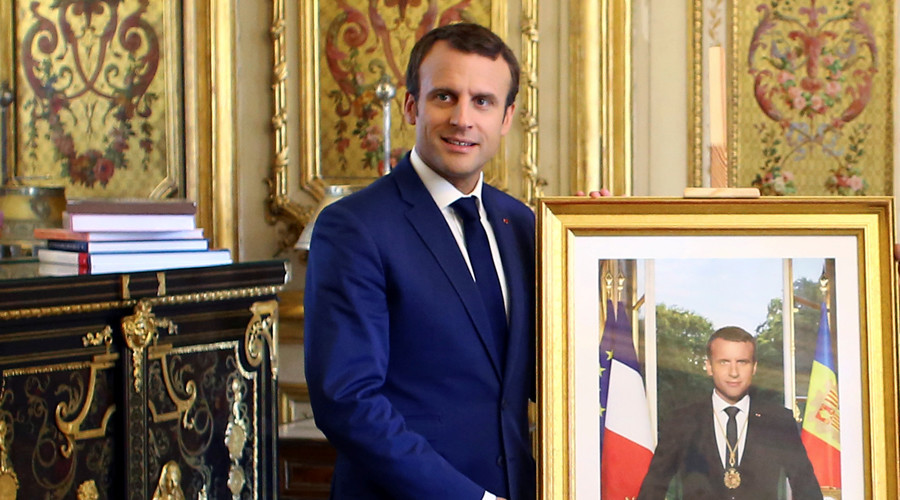 Size matters? Framing of Macron’s extra-large official portrait could ...