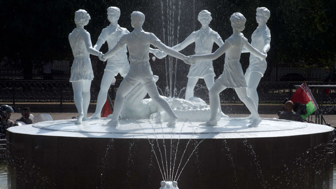 Fountain symbolic of Stalingrad battle restored for 70th anniversary ...