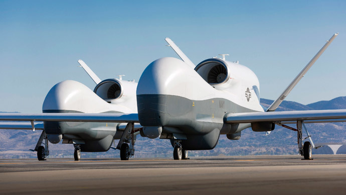 DARPA project seeks hive mind for drones — RT America