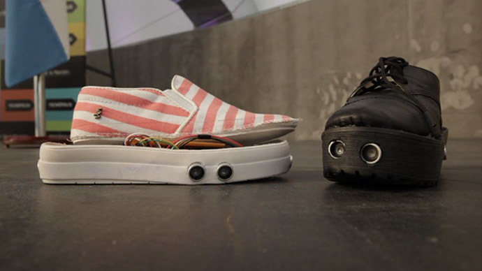 Argentine student invents 'smart shoe' to replace cane for the blind ...