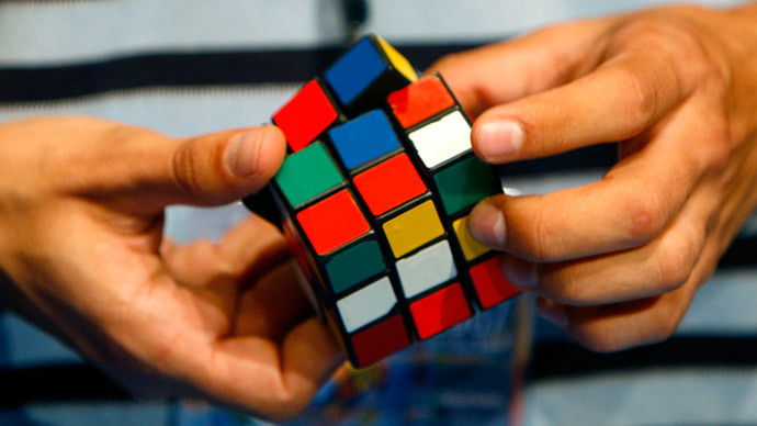 Solving Rubik’s Cube in 1 second saved magician from speeding ticket ...
