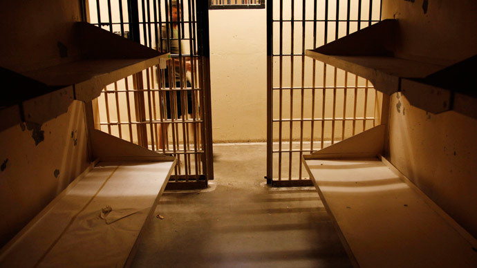 Woman strip-searched by prison guards to prove she’s menstruating — RT ...