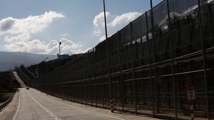 Israel to be fully encircled with hi-tech fence — RT News