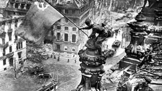 Veteran who flew Soviet flag over Reichstag dies — RT News