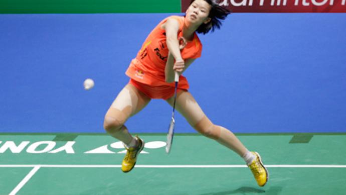Female badminton players show who wears the pants — RT Sport